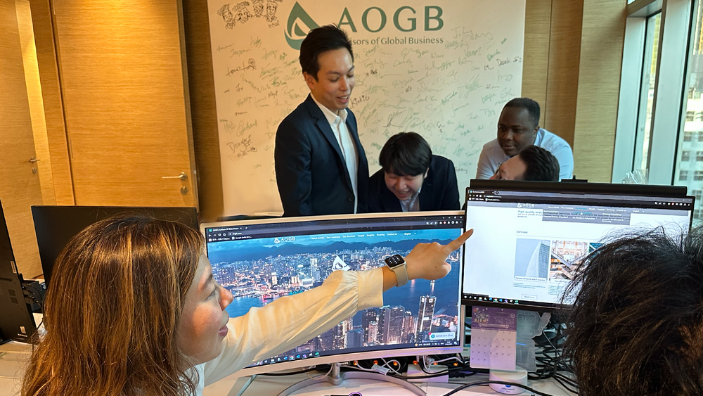 環球業務顧問 AOGB